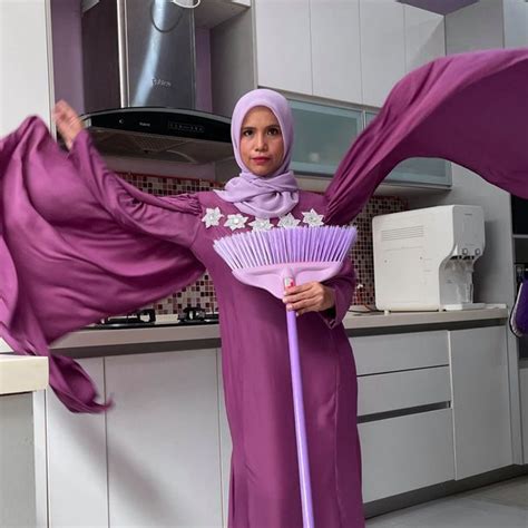 Biodata Auntie Purple Personaliti TikTok Calon Gempak Most Wanted