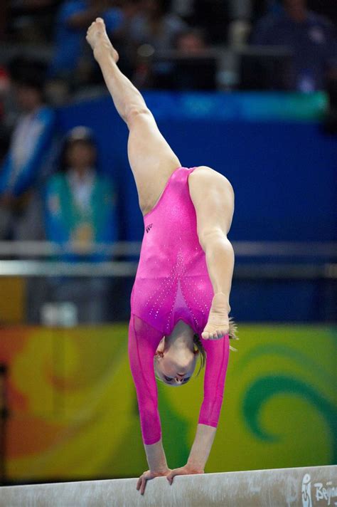 De 111 Bästa Gymnasts In Super Hi Res Bilderna På Pinterest Aum Dans