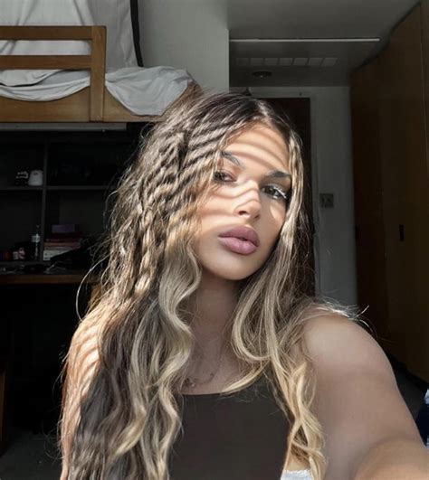 Latina Gives Good Face ~ Nomakeup ~ And Shes Back Rsexpots