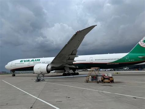 長榮航空擦撞燈柱 急派班機飛越南載回旅客