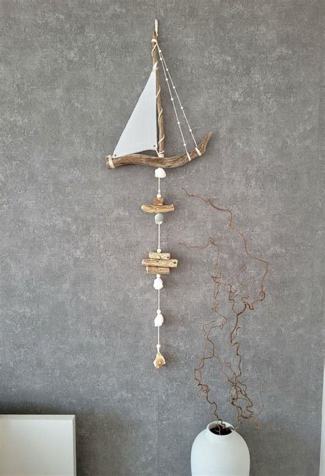 Pin By Mitzi On Crafts Driftwood Art Diy Shell Crafts Diy Seashell