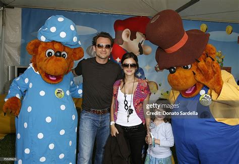 Christian Slater And Rachel Bilson With Her Sister Addie At The