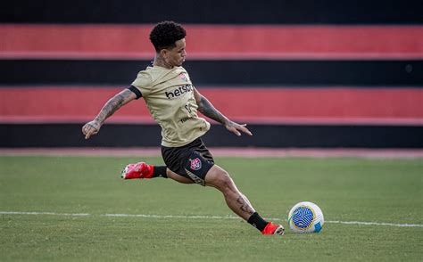 Jornal Correio Vitória visita o Cruzeiro para quebrar tabu de quase