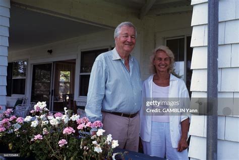 Styron William And His Wife In Their Property Of The Island Of News