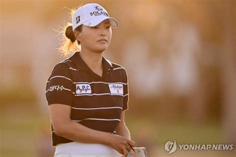 고진영 Lpga 파운더스컵 2r 선두대회 4번째 우승 도전