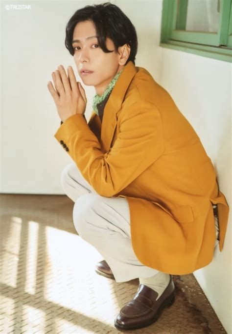 駿河屋 黒羽麻璃央全身「黒羽麻璃央ファンミーティング2024」3部 S席特典生写真（男性生写真）