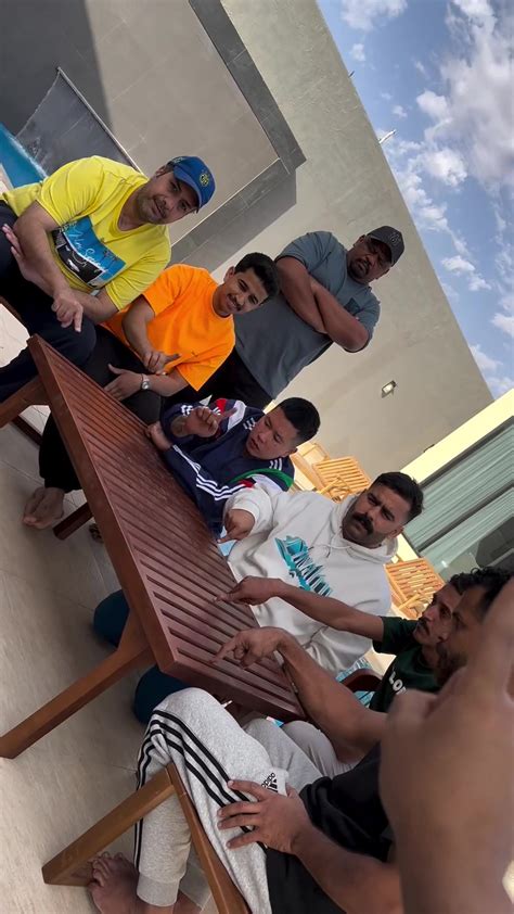 کلیپ خنده دار بازی دسته جمعی بالا و پایین