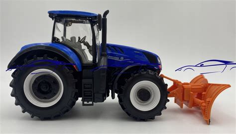 Ciągnik New Holland T7 z pługiem 1 32 BBURAGO