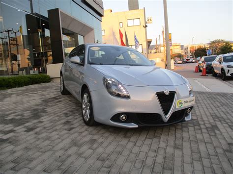 Alfa Romeo Giulietta Sport Ασημί 2017 Stock Center