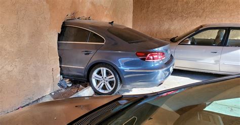 2 Hurt After Car Crashes Into Apartment Building