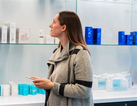 Connected Commerce Bds Connected Solutions For Retail Marketing