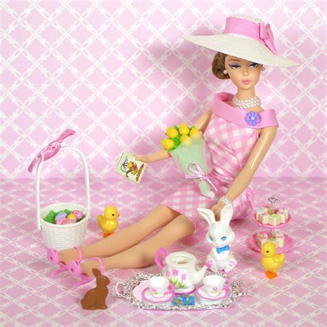 Showcase Barbie Signature 12 Days Of Spring Doll And Accessories Kerchie