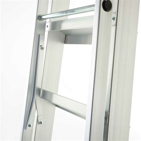 Tb Davies Professional Swingback Step Ladders 174 Ppe