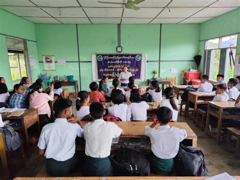 တံတားမြို့တွင် ကျောင်းသားကျောင်းသူများ အသိပညာပြန့်ပွားရေးအတွက် စာဖတ်ရှိန်မြှင့်တင်ရေး နည်လှည့