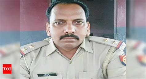 Cops Caught Taking Bribe Lucknow News Times Of India