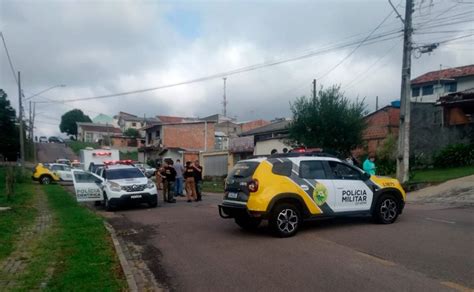 Dono de empresa de vigilância é morto a tiros ao chegar em casa na CIC