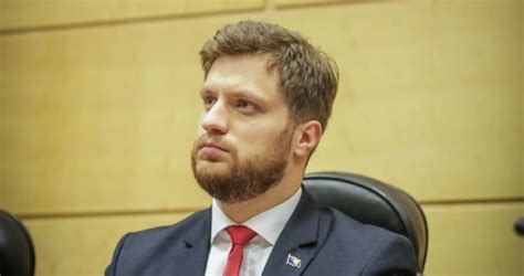 Čengić O Čoviću Za 15 Godina Se Riješio Silajdžića Tihića Komšića A Sad I Izetbegovića