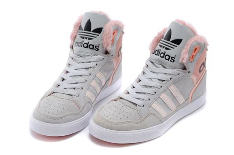 Зимни маратонки Adidas (60 снимки): Terex, Adidas Climaproof и ...