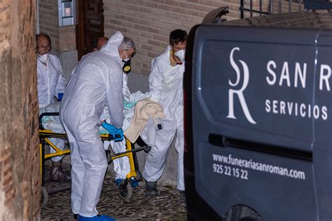 Una Intoxicación Principal Hipótesis De La Muerte De Las Cuatro