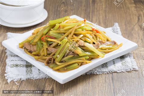 家常菜芹菜炒土豆 家庭餐饮 食品餐饮 摄影素材 汇图网www huitu