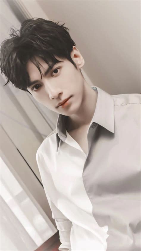 Leo Luo Handsome Actors, Ancient Chinese Dress, Kim Sung Kyu, Song Wei ...