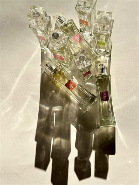 Ai Ko გოგონებო იცით რამდენიმე გადამზიდს ვიყენებ Facebook