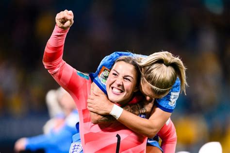 Lionesses England Goalkeeper Mary Earps Life On And Off The Pitch