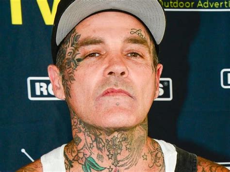 Crazy Town Frontman And “butterfly” Hitmaker Shifty Shellshock Dead At 49