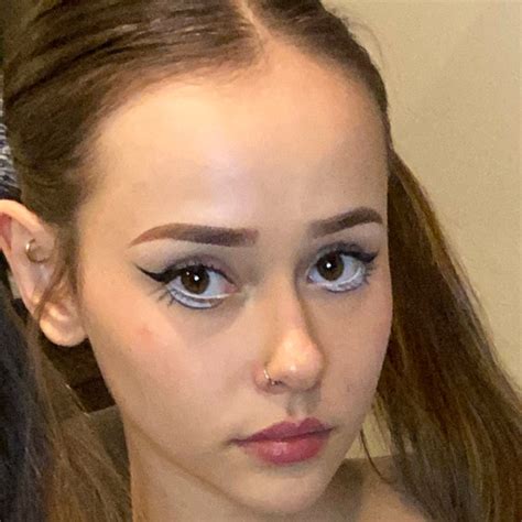 Onlyfans Briannabums Model Profile Photos And Links Erotic Beauties