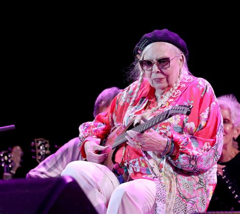 10 Surprising Facts About Joni Mitchell In Honor Of Her Debut Grammys Performance