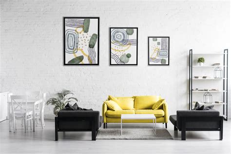 6 Ways To Personalise Your Living Room Art Wall Expéditions de l Extrème