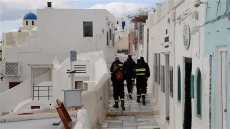 Egede Depremler Santorinide Deprem Fırtınası 5in üzerinde
