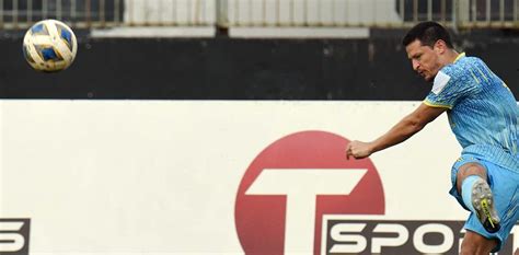 VIDEO Daniel Colindres se luce con un gol Olímpico