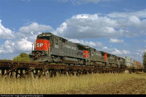 Sp 8021 Southern Pacific Railroad Ge B39 8e Dash 8 39be At Wallis