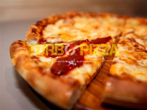 Kolbászos pizza (50cm)