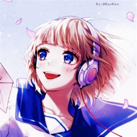 Mona Narumi Mona