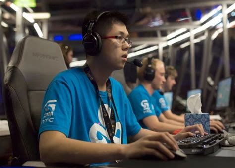 Legendary Dota 2 Player Eternalenvy Retires