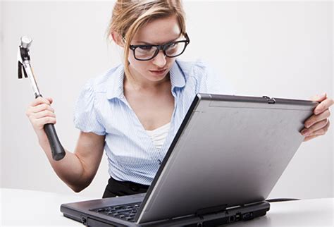 C N N Ch N Mua Laptop C Kh Ng H Y C B I Vi T N Y