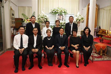 สมชาย วงศ์สวัสดิ์ เป็นปธ สวดพระอภิธรรมศพ ปิยะชาติ รองปธ บมจ มติชน