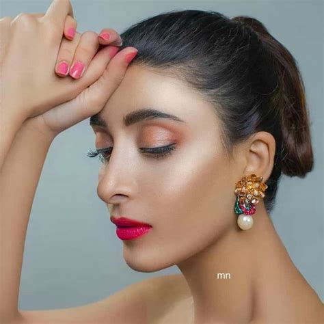 Urwa Hocane Looks Gorgeous In Her Latest Photoshoot Pk Showbiz