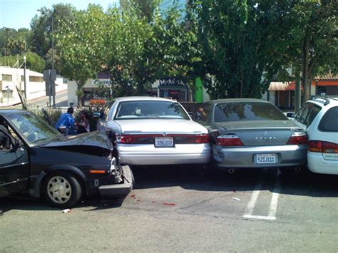 Off Topic Crazy Four Car Pile Up In Parking Lot Intomobile