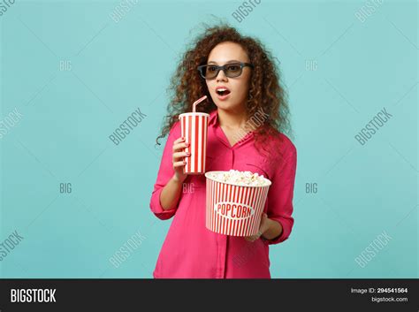 Amazed African Girl 3d Image And Photo Free Trial Bigstock