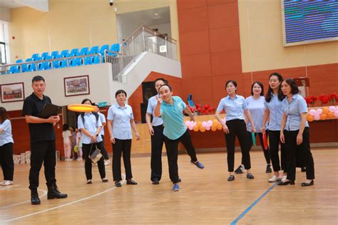 闪亮的日子，闪亮的你——教师节快乐！ 校园新闻 郑州外国语中学