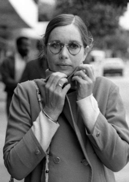 Dazzling Divas Sally Kellerman