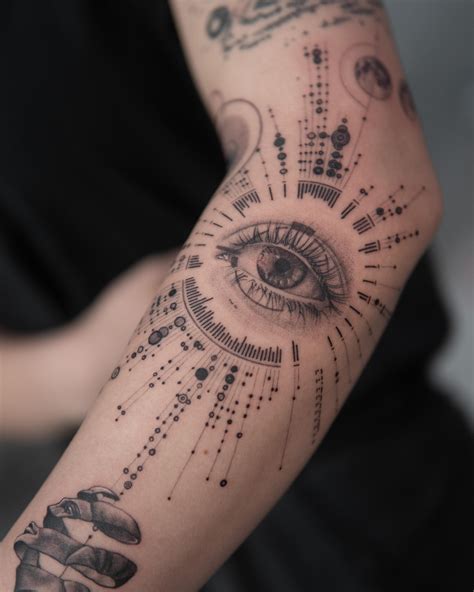 5 Month Healed Deer Skull Leslie Karin At Black Iris Tattoo In