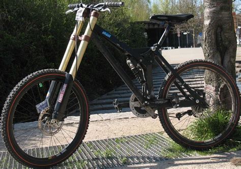 Wer Kennt Dieses Bike Nicolai Lambda Dh Hat Es Noch Wert Mtb News