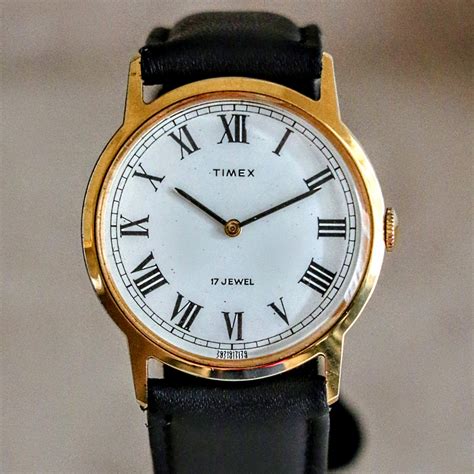 1979 Timex Watch Roman Numerals 17 Jewels Manual Wind 33mm Wristwatch