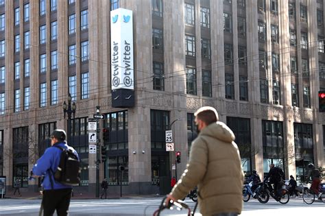 Red States Lobby Elon Musk And Twitter To Flee California