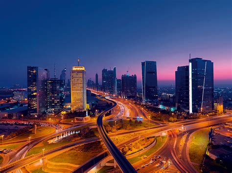 Dubai Establishes Itself As A Rapidly Growing Global Business Hub