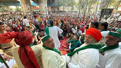 Rakesh Tikait Joins Farmers Protest In Greater Noida Republic World